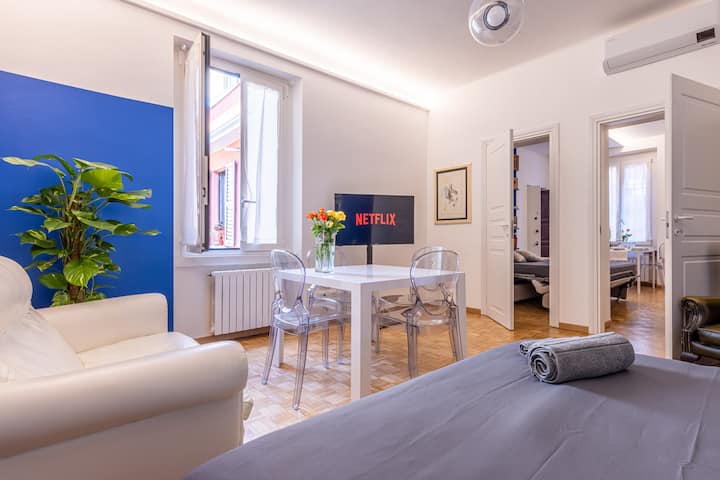 2 Bedroom Apartment - Chinatown - Milan
