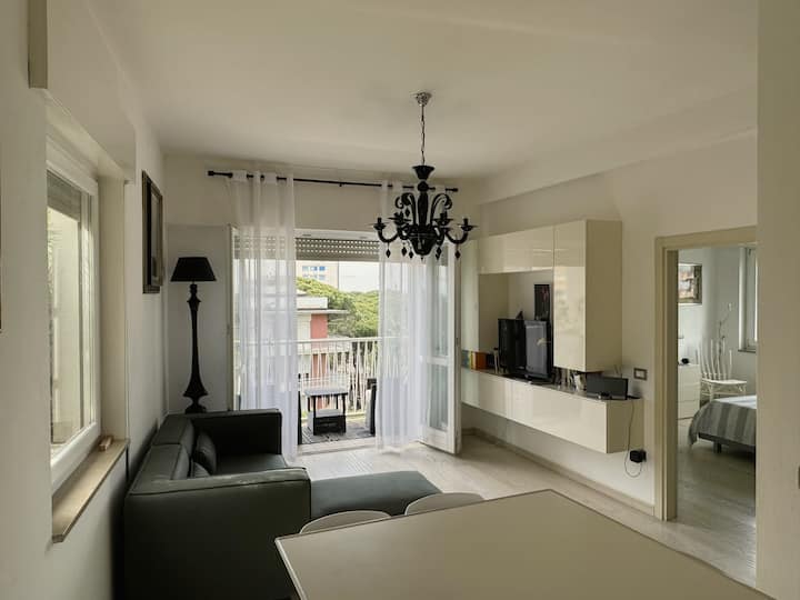 Charm In Centre, Sunset, Movida! - Cervia