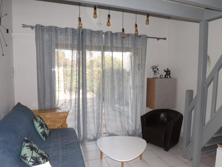 Charmante Petite Villa  Aux Ayguades+parking Privé - Aude