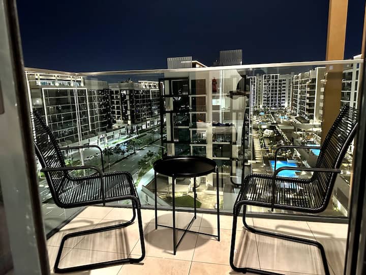 Stylish Pool View Studio - Dubai