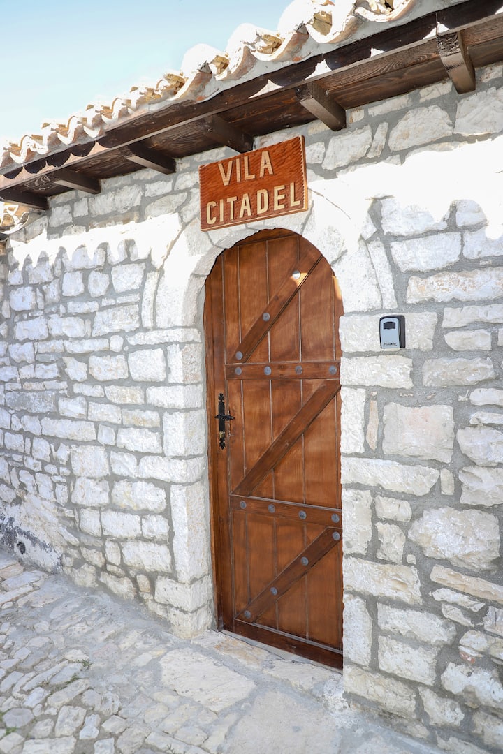 Villa Citadel Berat Castle - Distrito de Berat