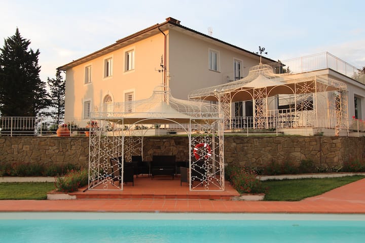 Villa Luce - Toskana