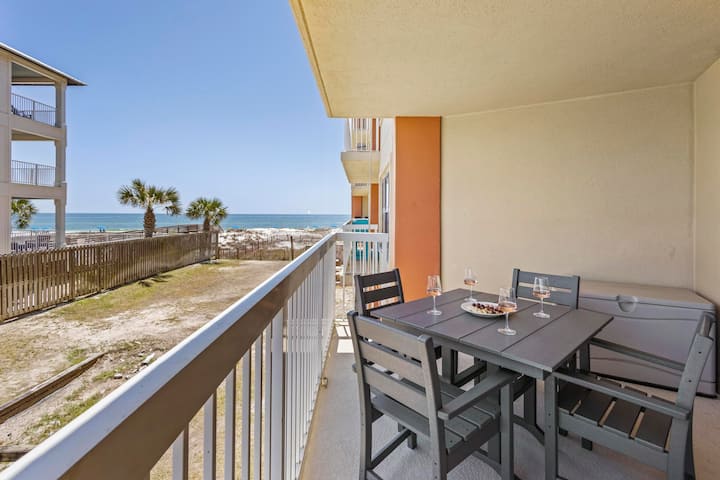 Ocean Front|heated Pools|king| Hot Tub & Beachgear - Orange Beach, AL