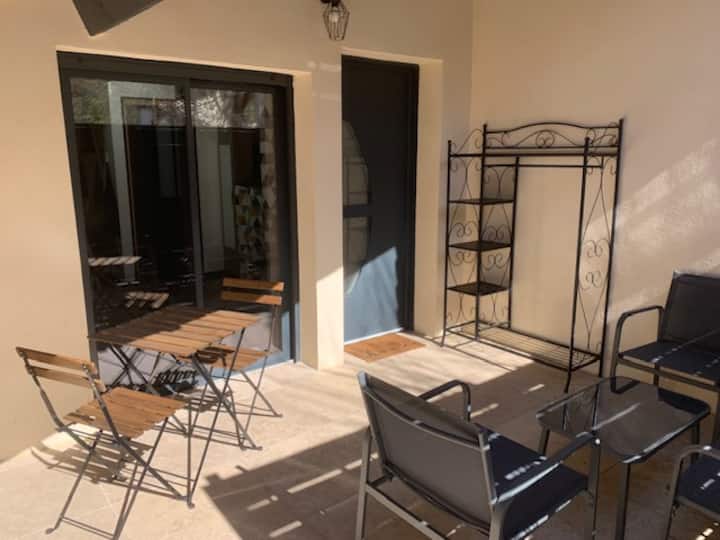 Cosy Studio With Terrace + Parking Near The Tram And The Beach - Montpellier