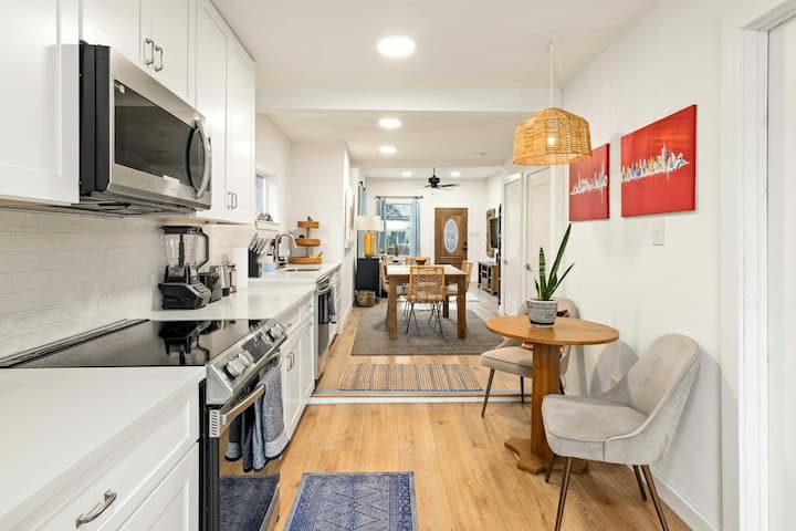East Austin | 5 Min To Convention Center & 6th St - 오스틴
