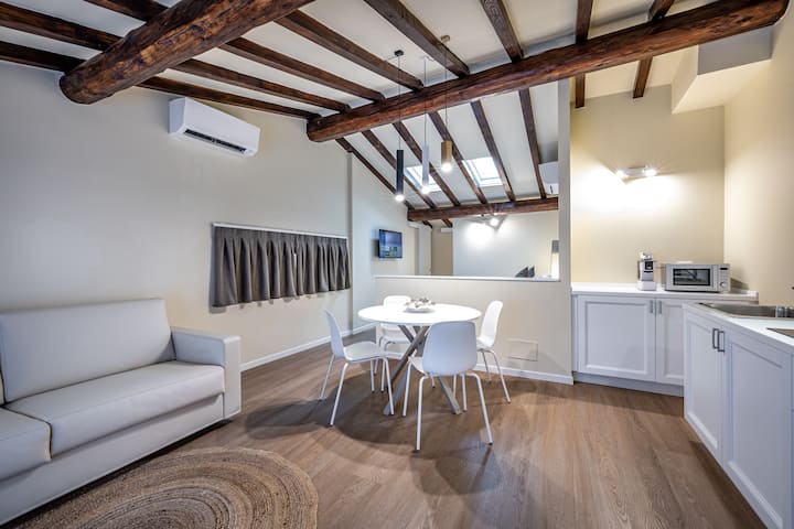 Yid Penthouse View With Balcony - Prato