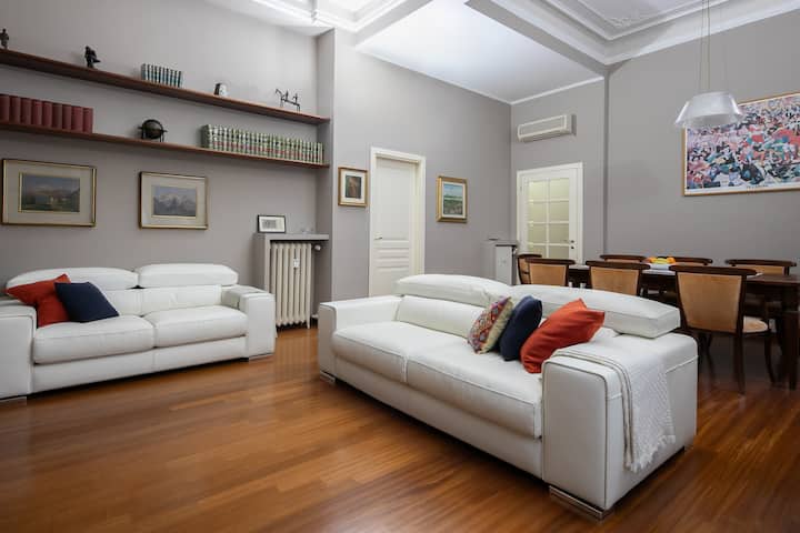 Eccellente, 4 Camere, 160 Mq A 450 M Dalla Metro - Milano