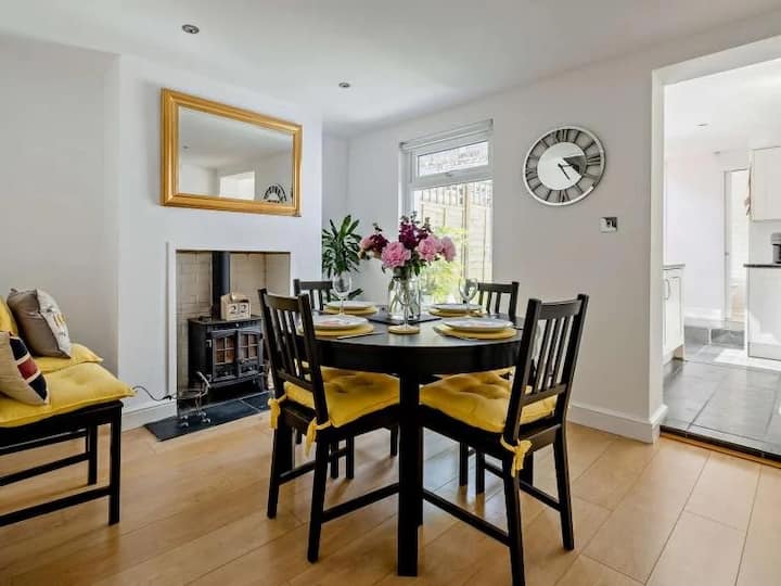 Charming Cottage In Cowes - Isle of Wight