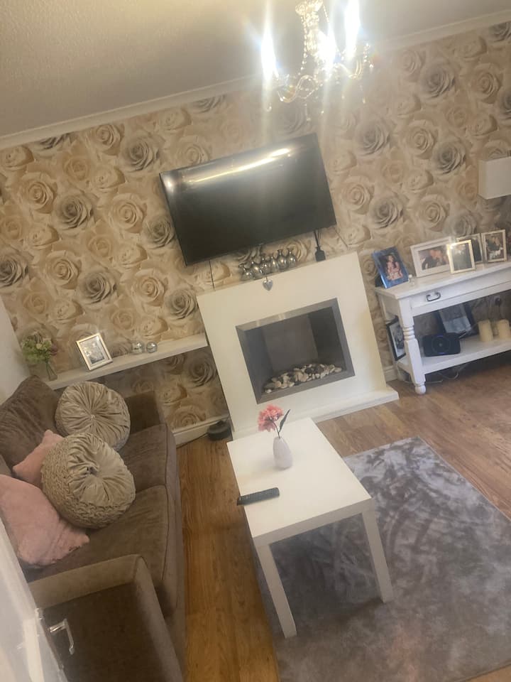 Clean Friendly House … - Cheltenham