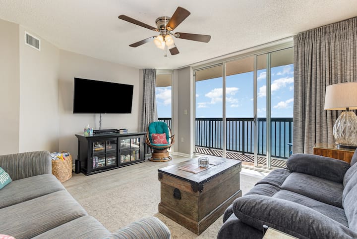 Amazing Oceanfront Condo In North Myrtle Beach - North Myrtle Beach, SC