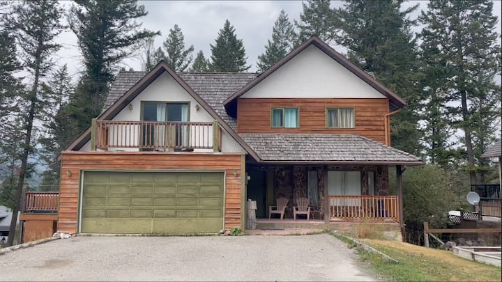 Wilder Lodge B&b | Mountain Views | Fairmont - Fairmont Hot Springs