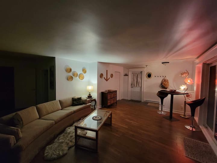 The Captain's Suite - Lunenburg