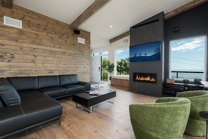 Chalet Neuf Avec Vue Sur Fleuve Le - Baie-Saint-Paul