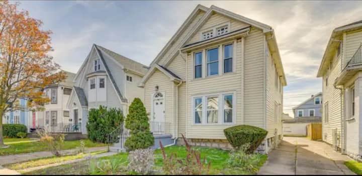 Cozy Upper Duplex In Buffalo - Buffalo, NY