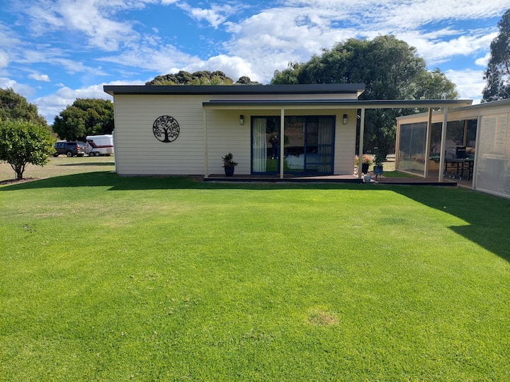 Robinson Cottage - Albany