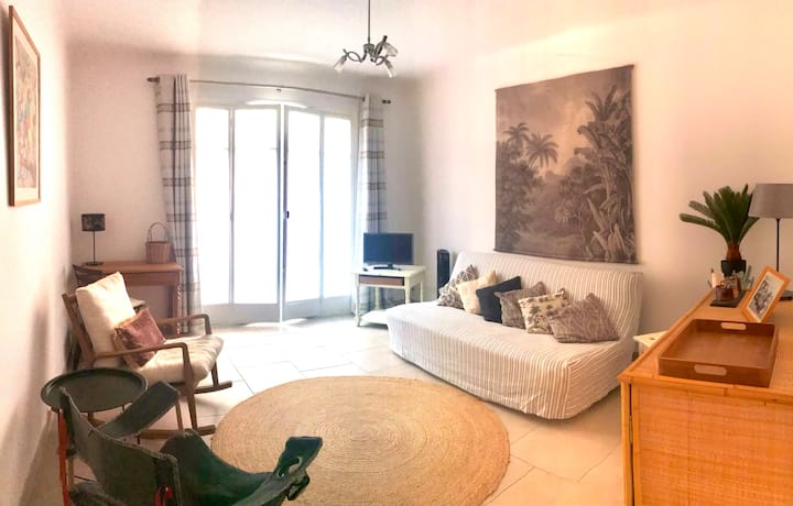 Le Bennett, T2 Central à 200 Mètres Des Plages - Menton