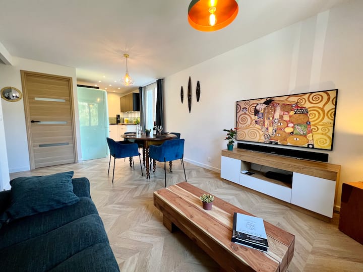 Au Calme Du Bord Du Thiou - Lac d'Annecy