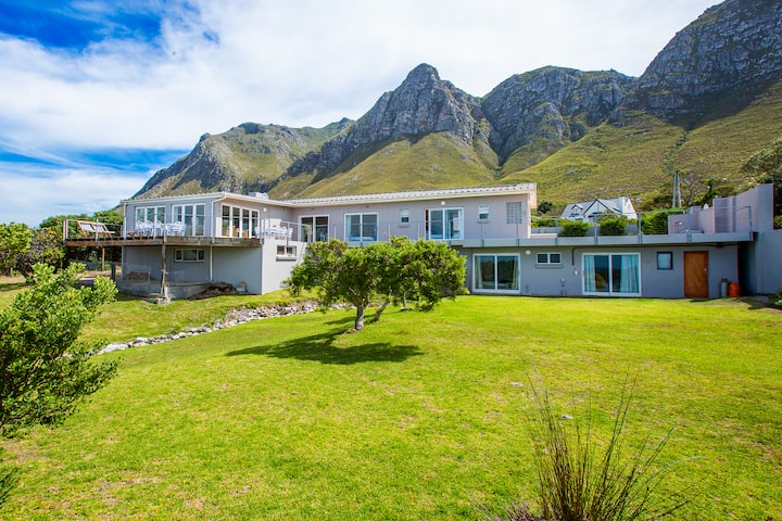 Tolbos In Betty'sbay - Pringle Bay