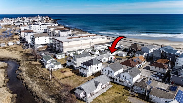 Hampton Beach Seaside Villa Unit 1 - North Beach, Hampton