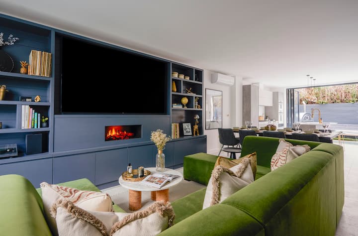 Stunningly Designed Fulham Home With Cinema Room - 