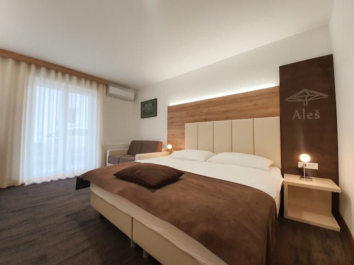 Double Room With Extra Bed - Kranj