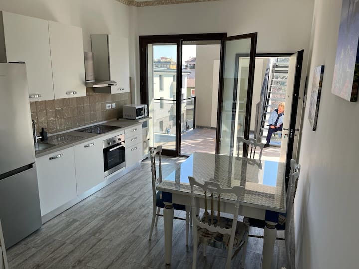 Ampio Bilocale In Centro (Nr 21) - Monza