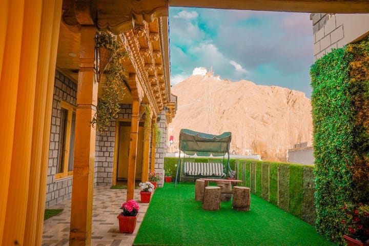 A103 In Leh Near Market - Leh
