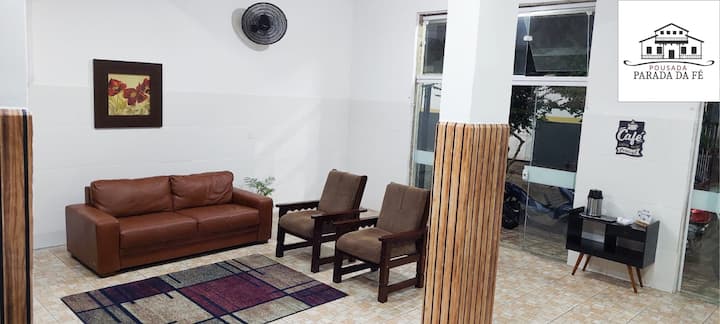 Pousada Parada Da Fé Quarto 3 Pessoas Aparecida-sp - Aparecida