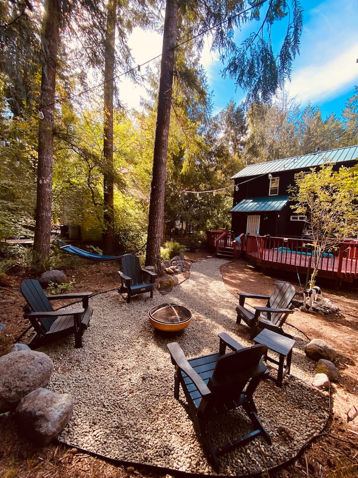 Mt. Hood Timberhaus Retreat - Oregon