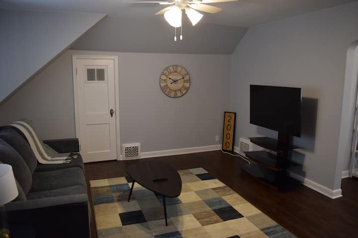 Beautifully Updated Apartment - Sioux Falls, SD