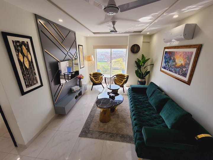 Two Bed Luxury Apartment In Lahore - Lahore