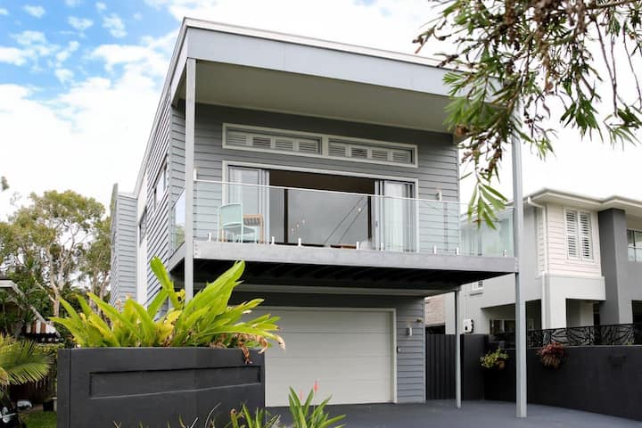 Beachhouse On Roderick - Caloundra
