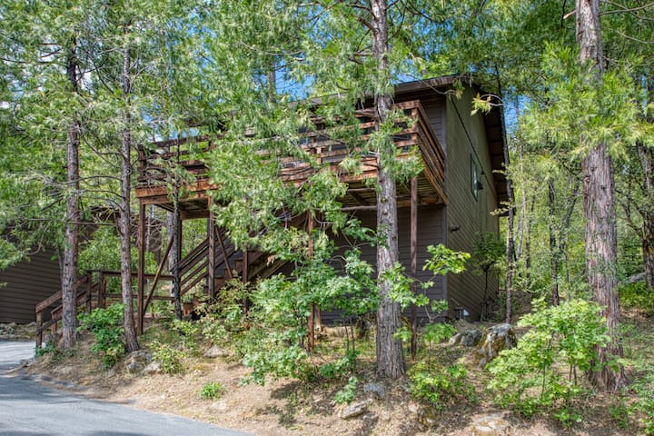 Lakeside Cabin In Bass Lake At The Forks Resort 8 - Bass Lake, CA