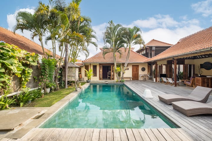 Gorgeous 4 Br Villa In Canggu - Indonesia