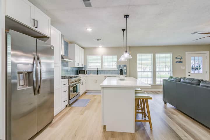 Gulf Coastal Retreat - Moody Gardens, Galveston