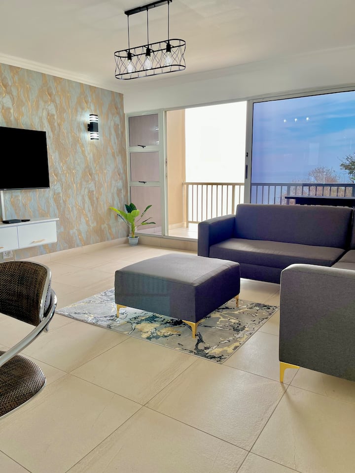 101 Camarque - Beach Apartment - eMdloti