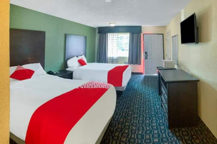 Hotel Rosenberg Tx I-69 3 Queen Bed - Richmond, TX