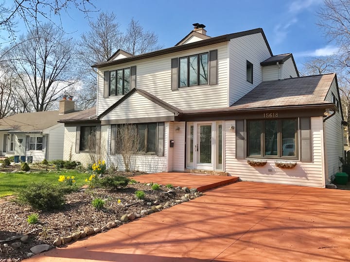 Beverly Hills Homeaway - Troy, MI