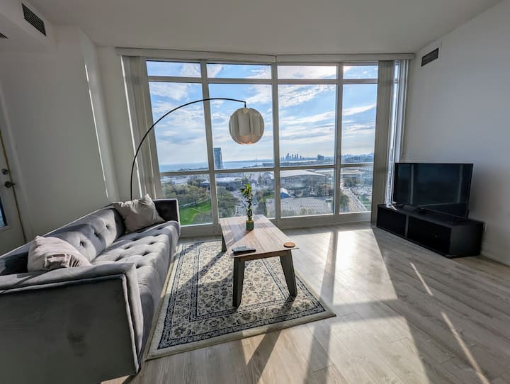 Fort York Condo W/ Stunning Views - Toronto