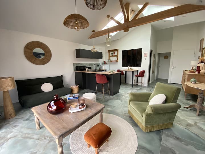 L'atelier 48 - Face Aux Grèves De Langueux - Langueux