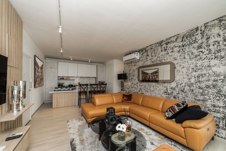 Beautiful 1 Bdrm Apartment With Resort Style Pool - Accra