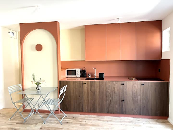 Magnifique Studio + Balcon Au Cœur D'aix - Gardanne