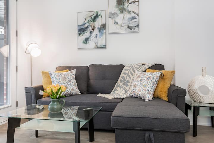 Cozy Getaway In Uptown Waterloo - Chicopee