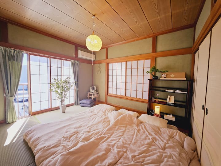 A Clean Japanese Garden Style Whole Family House - Tokyo