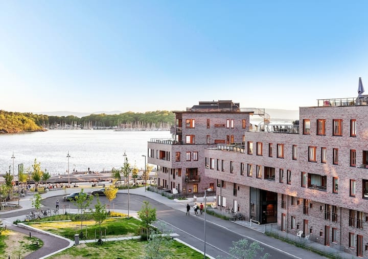 Seaside With Sea View - 2 Sunny Balconies - 6 Pax - Oslo