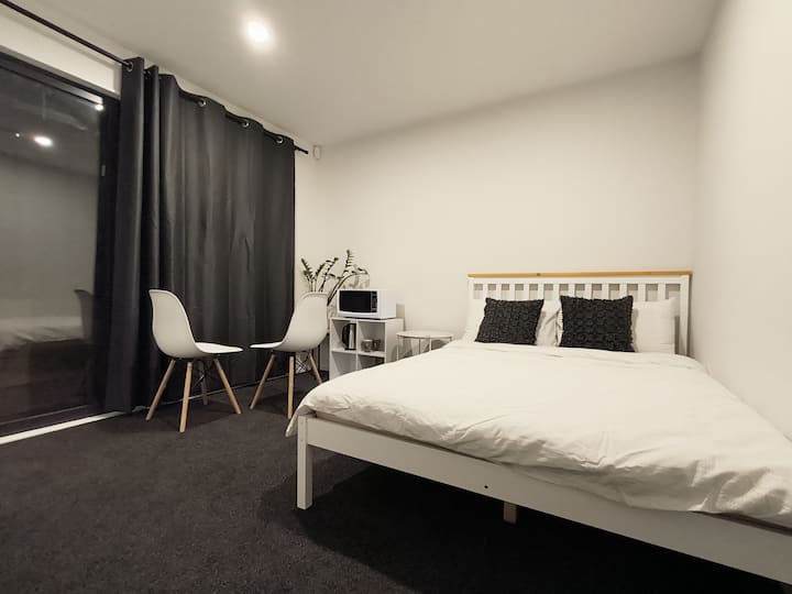 Cozy Private Entrance Suite - Auckland