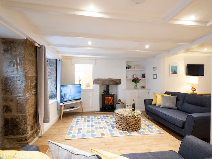 Three Seas – Beautiful St Ives Stay W/ Parking - St Ives