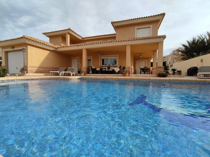 Luxury 4 Bed Villa 300m To Beach - La Manga
