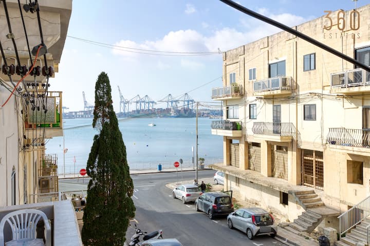 Charming 3br Apt With Breathtaking Sea Views! - Malta