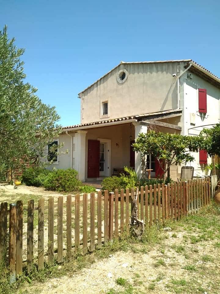 Gîte Les Néfliers (Maillane) - Graveson